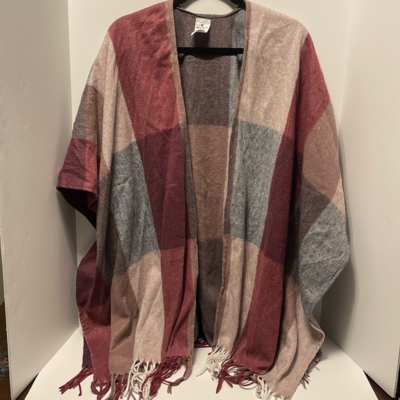 Woolrich | Sweaters | Woolrich Shawl Womens One Size Plaid Pink Fringe ...